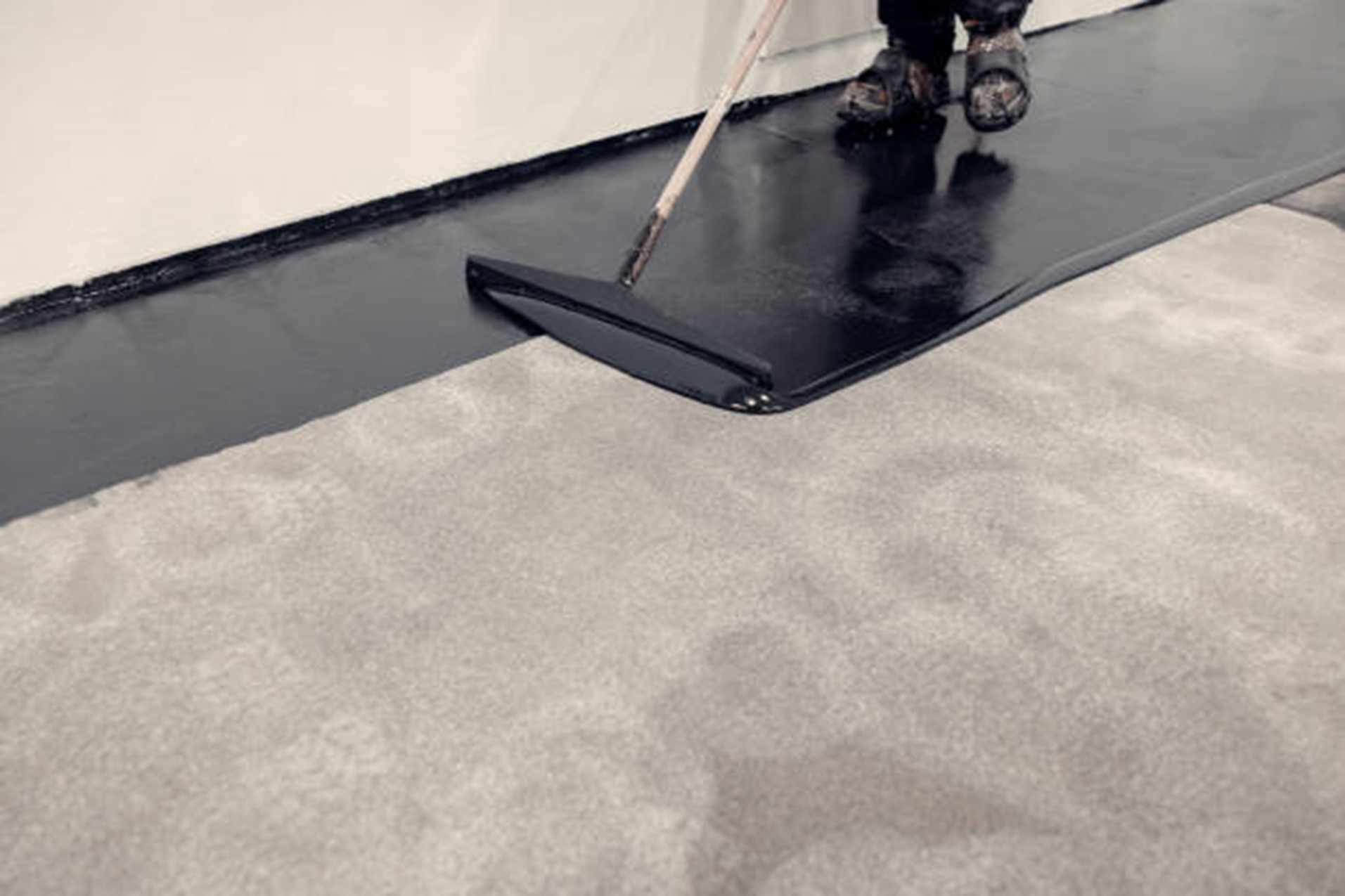 Epoxy Coatings: Chemistry, Applications, Curing, and Problem-Solving